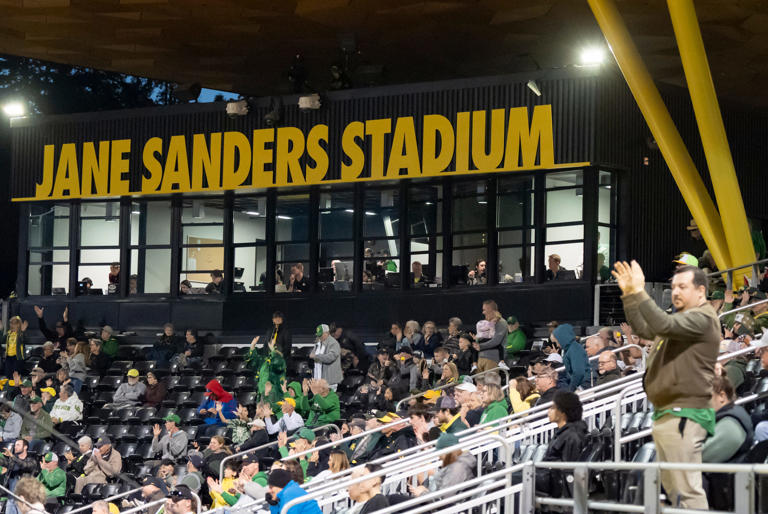 How to watch Oregon softball at Jane Sanders Classic: Time, streaming ...