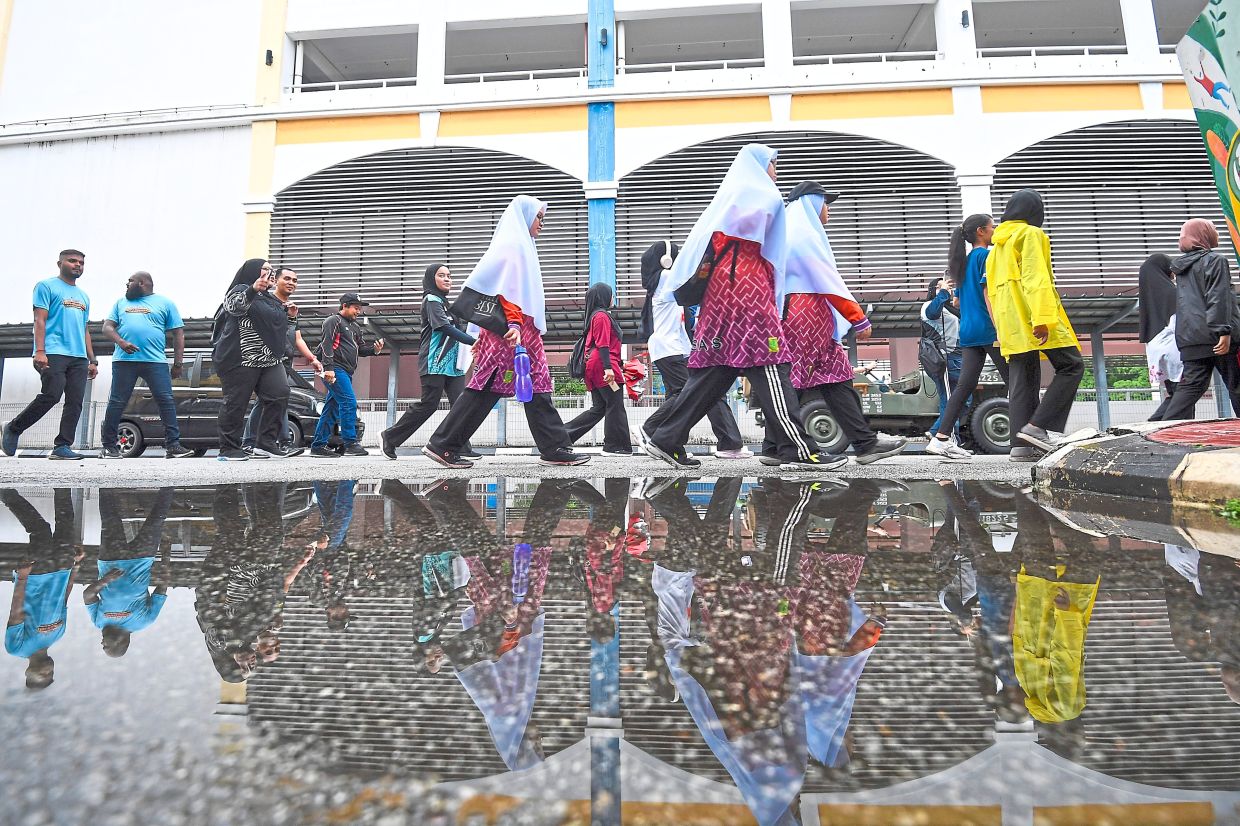 Themed fun walk in Klang draws big crowd