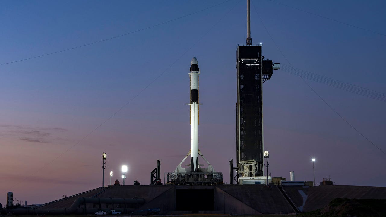 SpaceX launches 21 Starlink satellites Sunday night, including direct ...