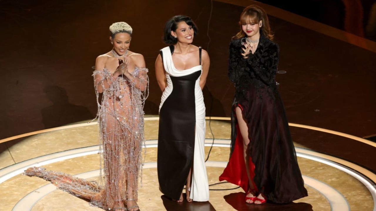 Oscars 2025: BLACKPINK's Lisa, Doja Cat and Raye Pay Tribute to James ...