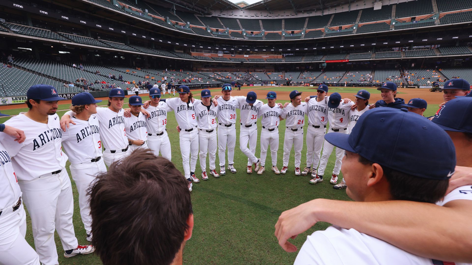 Arizona baseball falls to defending NCAA champ Tennessee in Astros ...