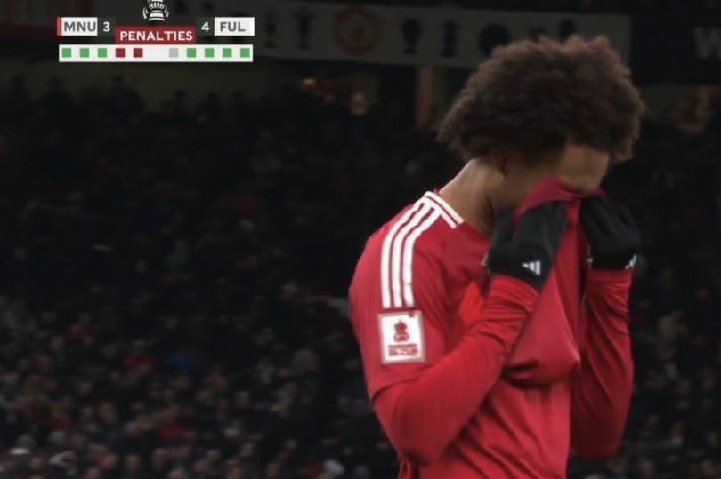 Joshua Zirkzee left in tears after missing crucial Man Utd penalty vs ...