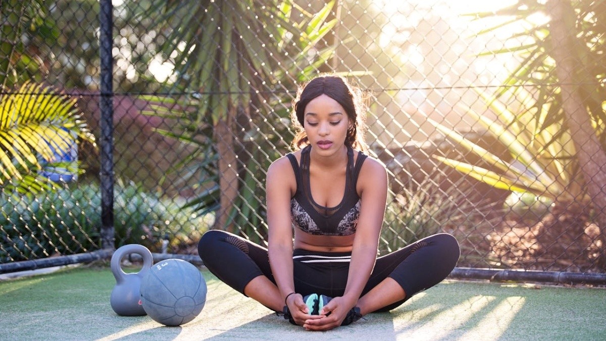 Five effective exercises to stay fit at home