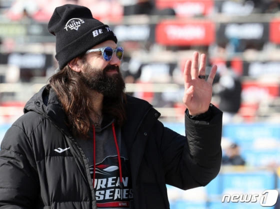 '펑펑 울며' 한국 떠난 외인 극적 ML행, 또 다른 KBO 에이스 만났다! 애리조나와 마이너리그 계약