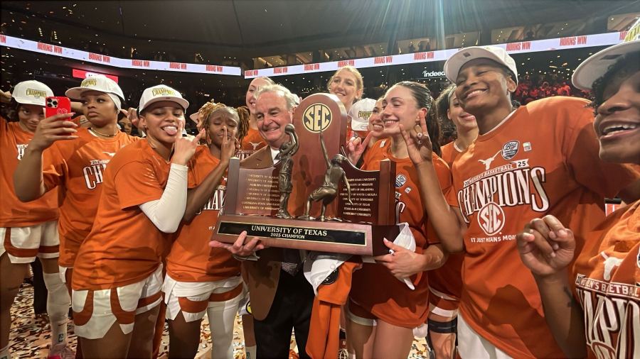 No. 1 Texas clinches share of SEC regular season title in 1st season