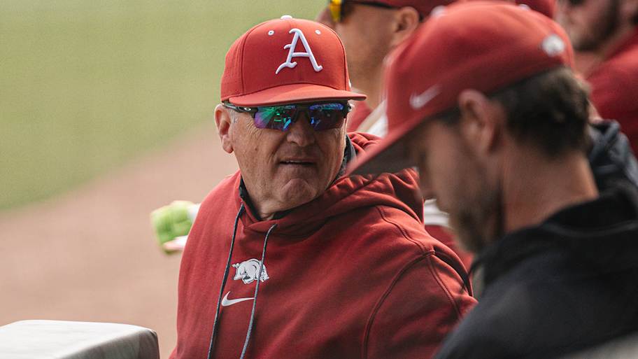 Immaculate Inning Highlights Arkansas' Charlotte Sweep