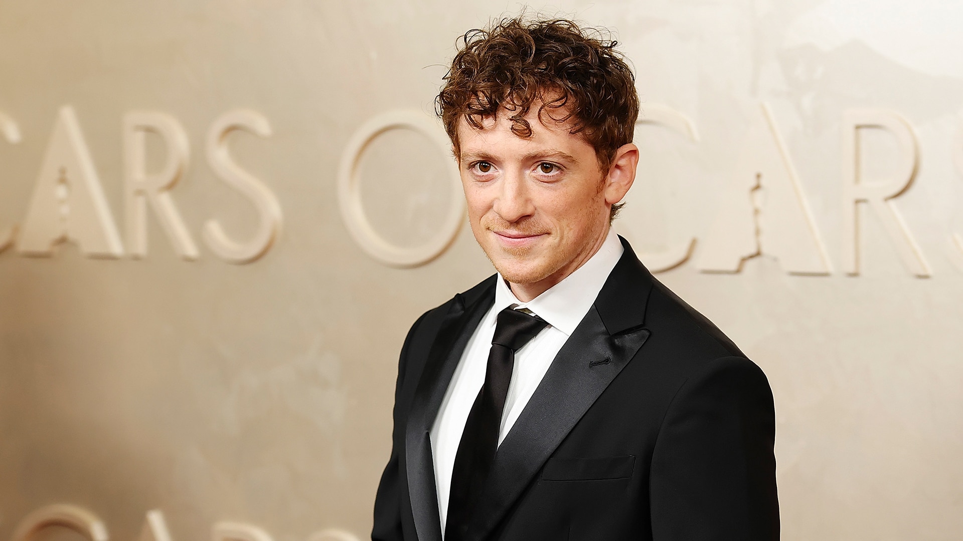 Oscars 2025: Ethan Slater Teases “Sponge-Boq” Era in Wicked: For Good