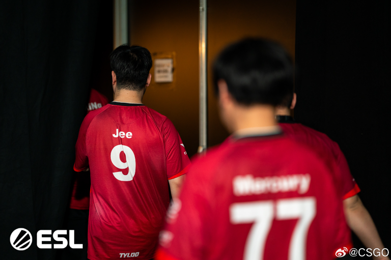 EPLS21第一阶段：天禄2-0击败永恒之火，给教官上课！