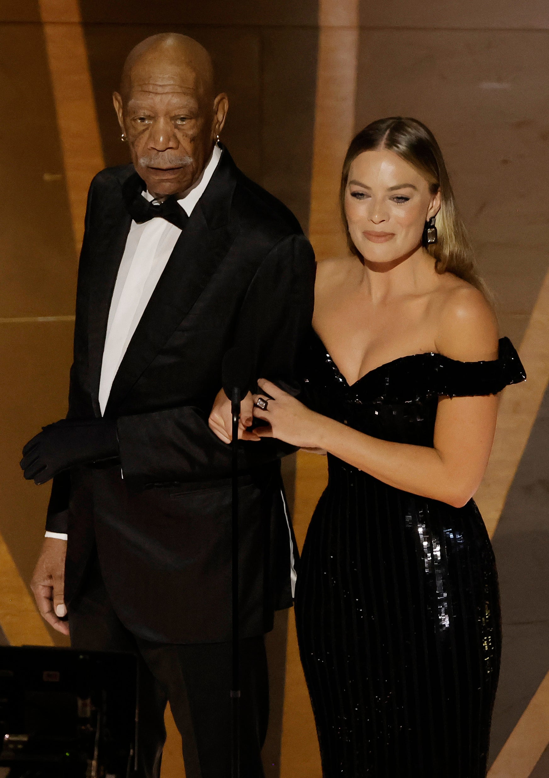 Why Morgan Freeman wore just one glove at the 2025 Oscars