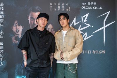 五堅情、頑童MJ116首度聯手！ 婁峻碩、小春合體開簽售會