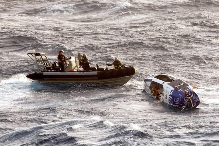 Cyclone Alfred wrecks man’s bid to row across Pacific Ocean after ...
