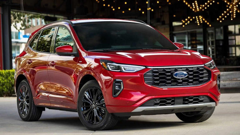 The Ford Escape Is The American Hybrid That Outscores Toyota In Reliability
