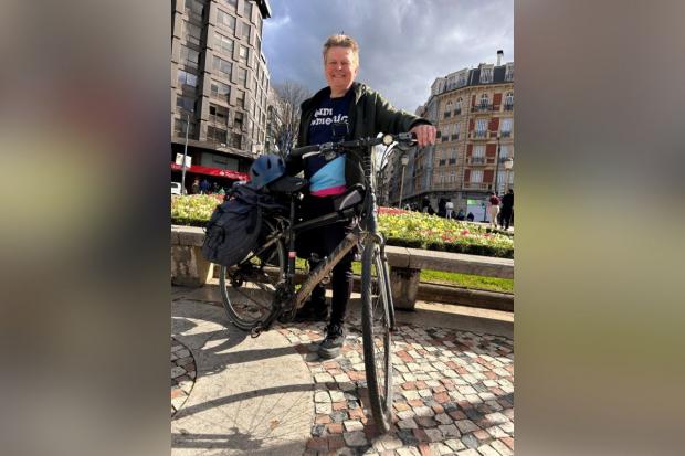 Devoted father completes 1,000-mile cycle across Spain for life ...