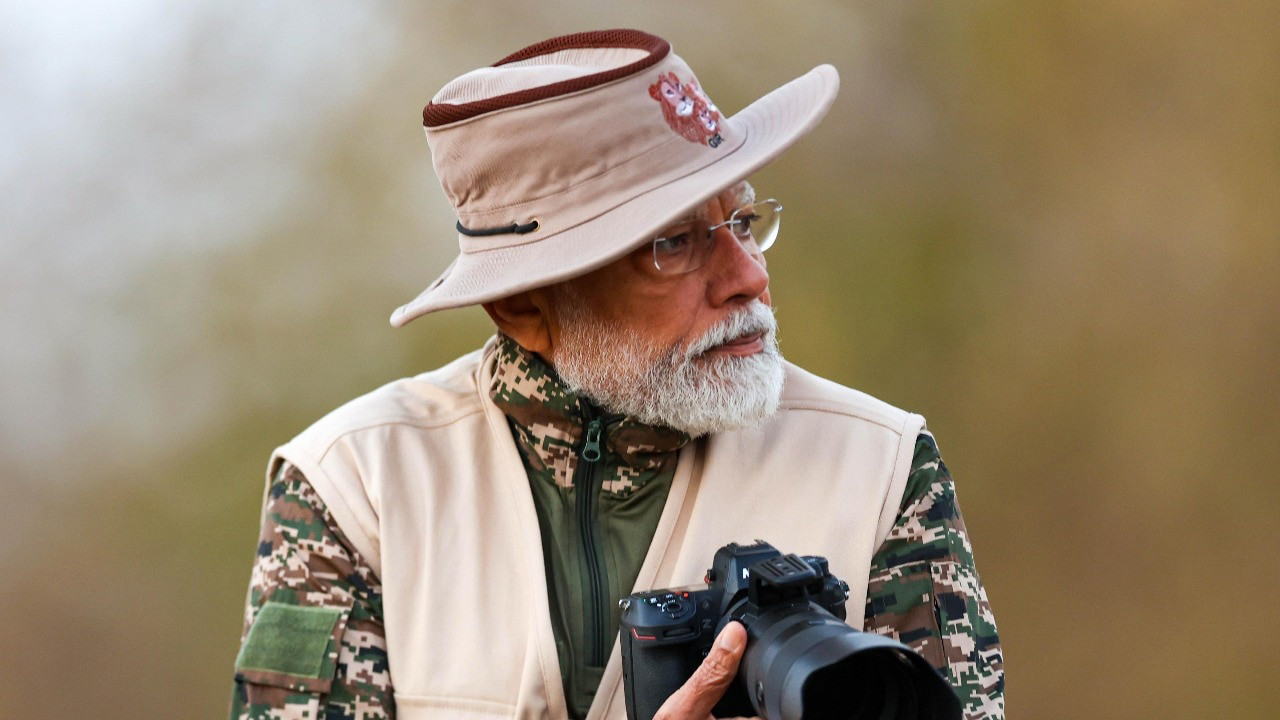 Lion safari, photography and wildlife: Stunning glimpses from PM Modi's ... Lion safari, photography and wildlife: Stunning glimpses from PM Modi's ...