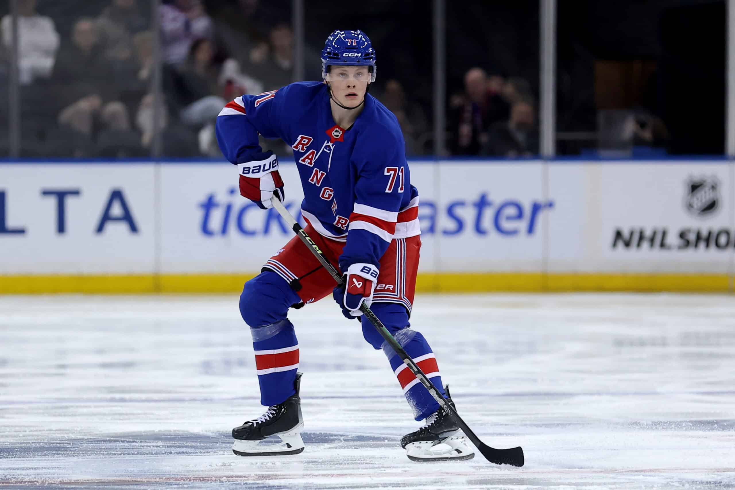 Juuso Pärssinen nyrkkitalkoissa – Ovetshkin varasti show’n