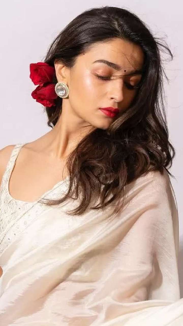 5 Fancy Hairstyles For Your Roka Ceremony Ft. Bollywood