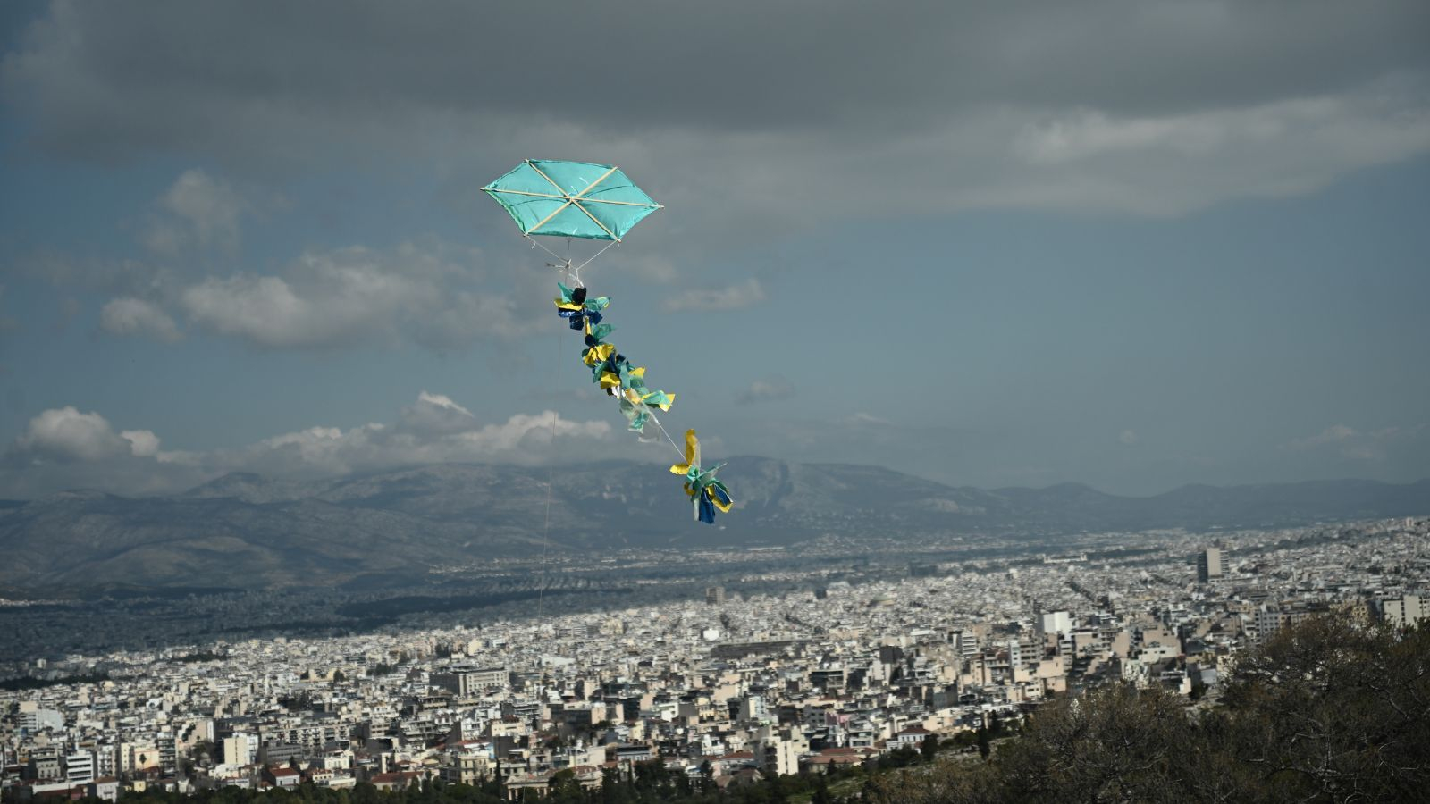 Καθαρά Δευτέρα: Με τι καιρό θα πετάξουμε χαρταετό