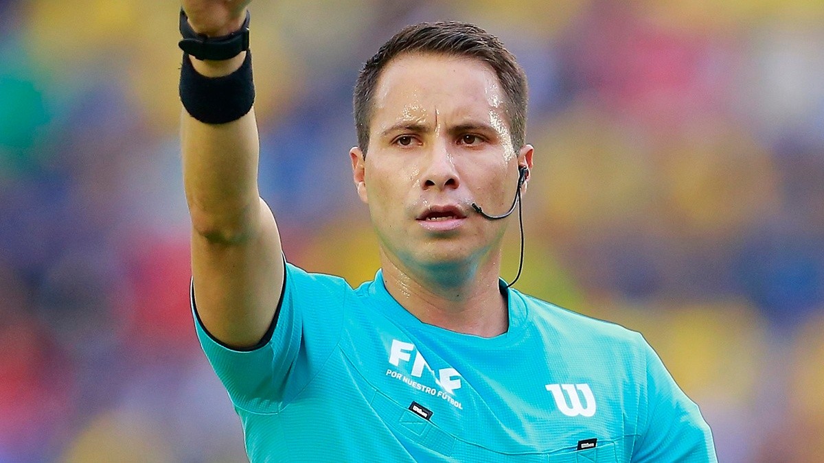 Referee's Fault? Possible Error Uncovered in Toluca vs. América Lineup