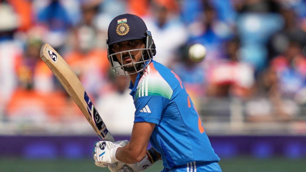 Axar Patel relishing promoted batting role: Can do well with confidence