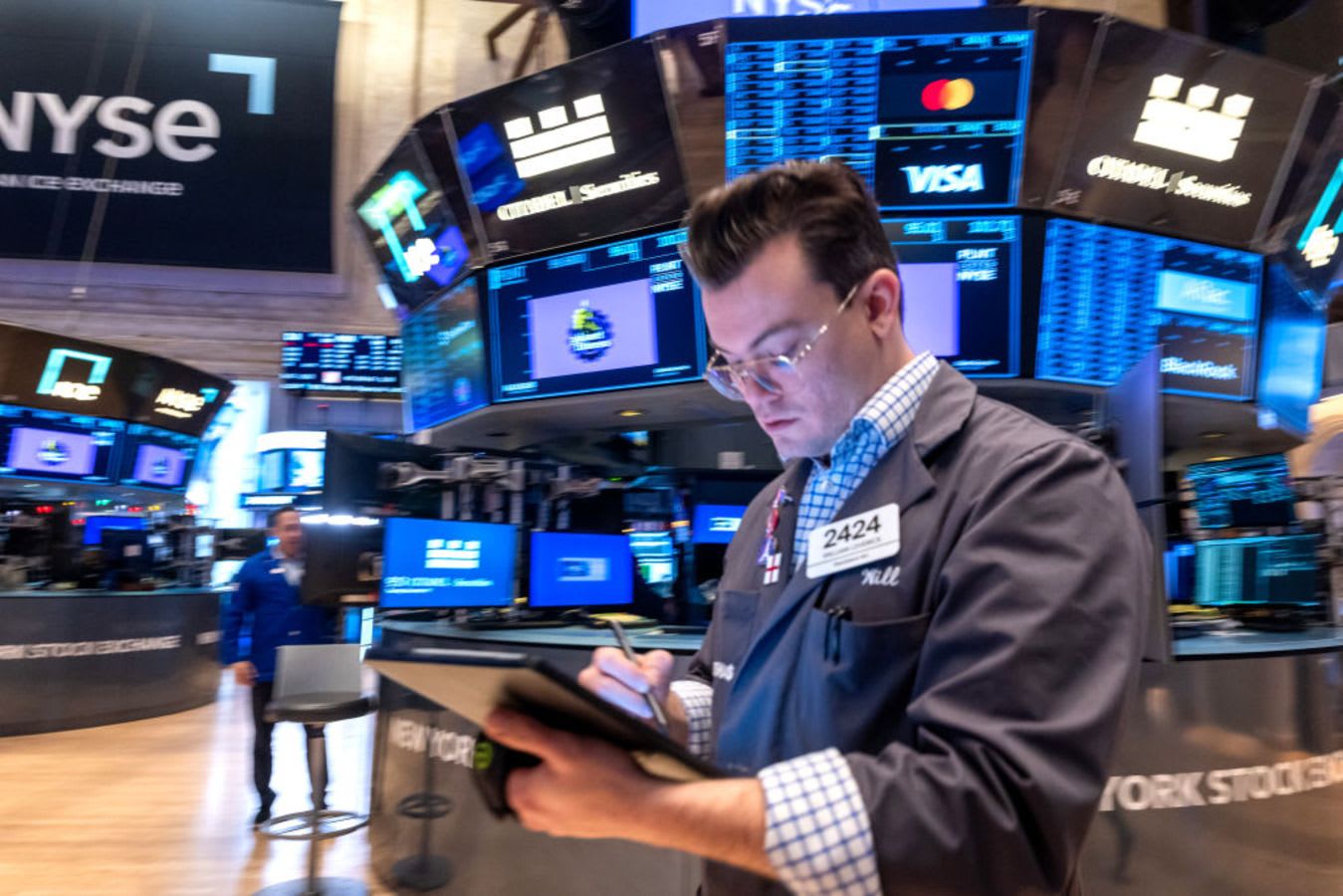 Retail Traders Divided On March Market Moves After February Dip — Most ...