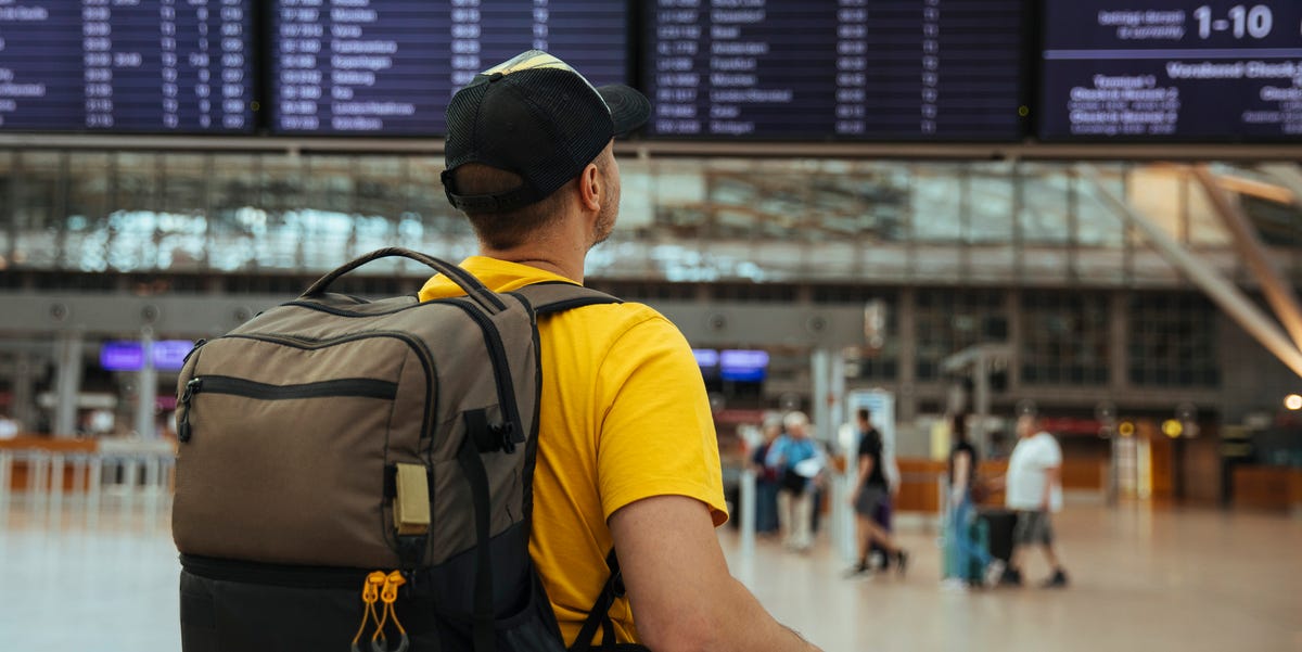 Il migliore zaino Ryanair, così voli senza imbarcare (e pagare) il bagaglio