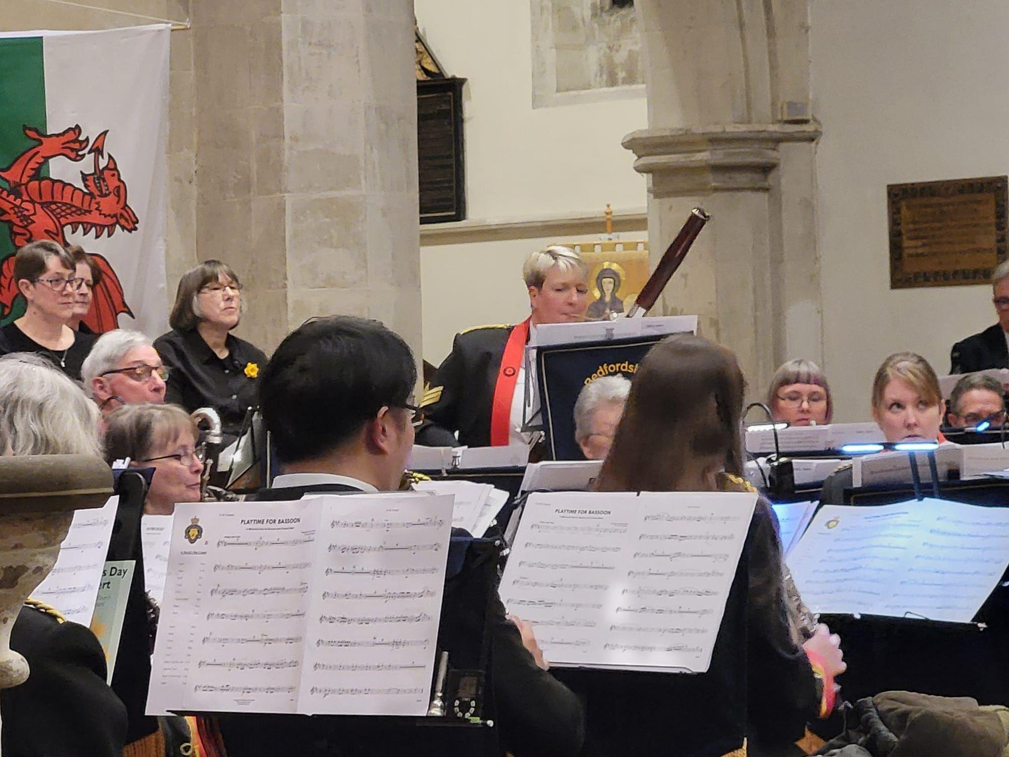 A Welsh Wonder: Bedfordshire RBL Band and Chanteuses delight Leighton ...