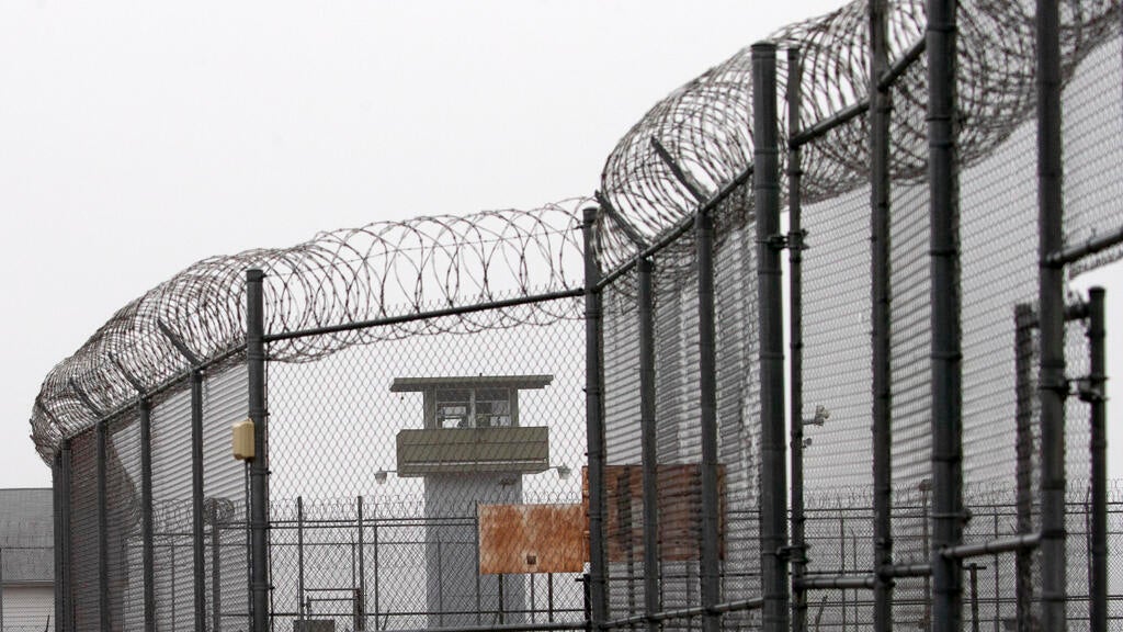 NY prison guards will be fired if corrections strike continues, DOCCS ...