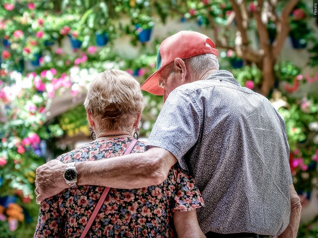 How to approach a wandering person with Alzheimer’s