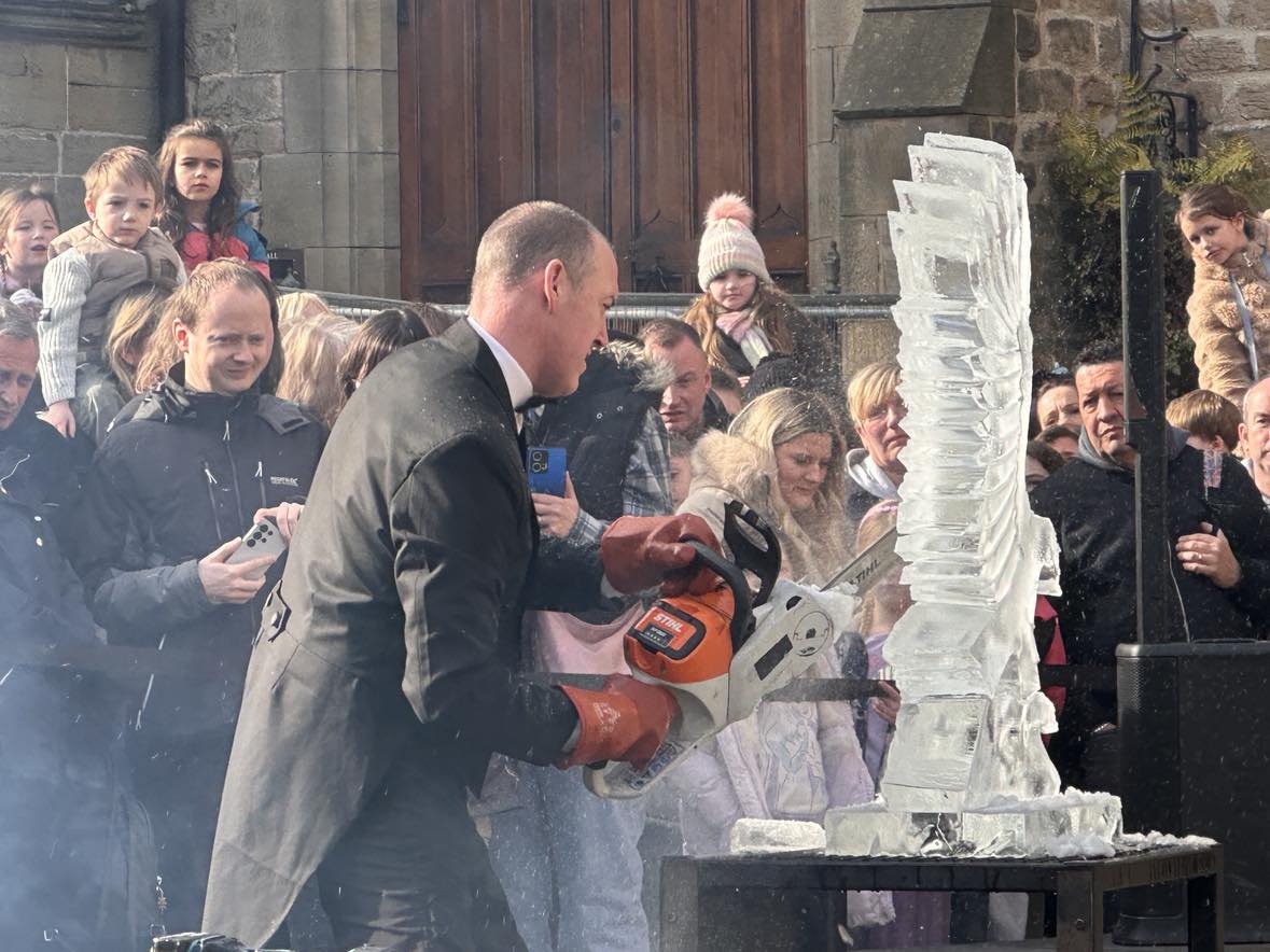 See spectacular ice carving display as Fire & Ice Festival returns to ...