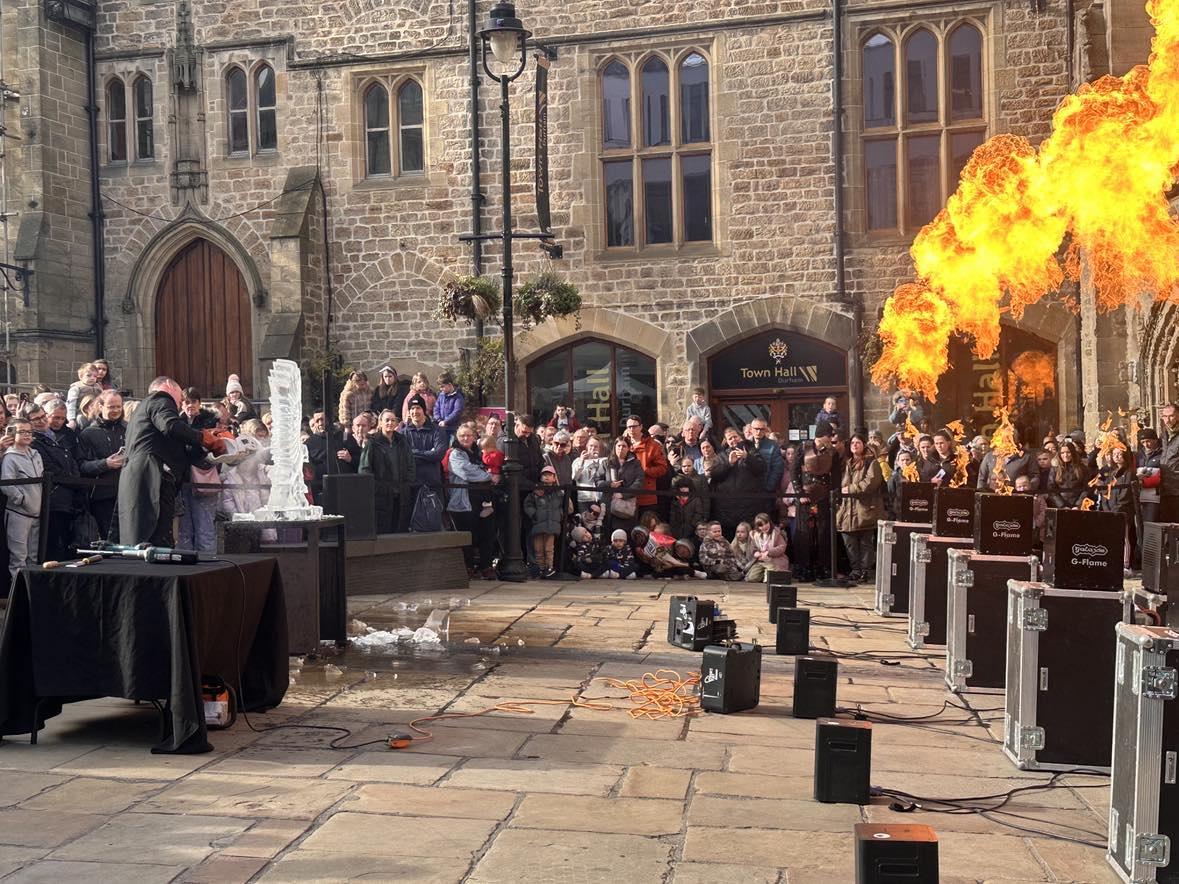 See spectacular ice carving display as Fire & Ice Festival returns to ...