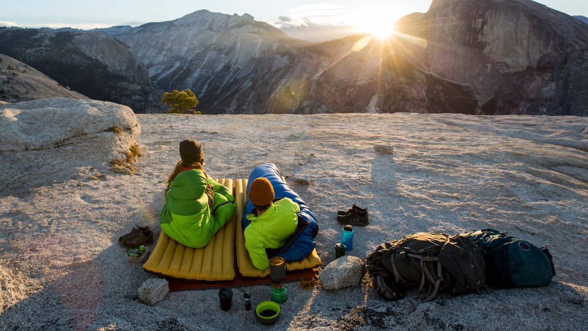 Colchones hinchables para dormir en campings y en escapadas a la montaña