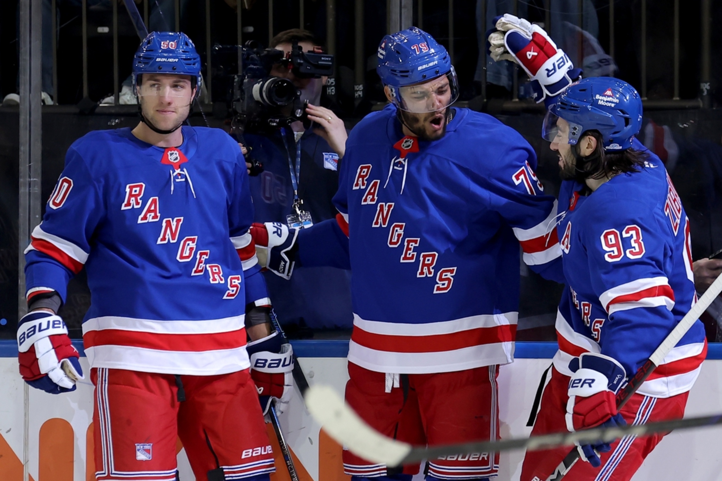 Rangers look for continued success vs. rival Islanders