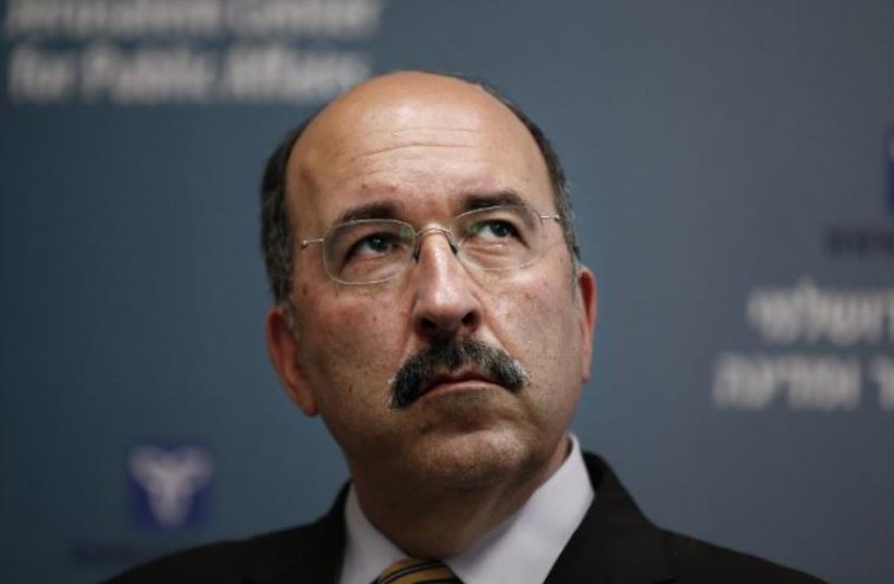 Dore Gold, influential diplomat and Netanyahu confidant, dies at 71