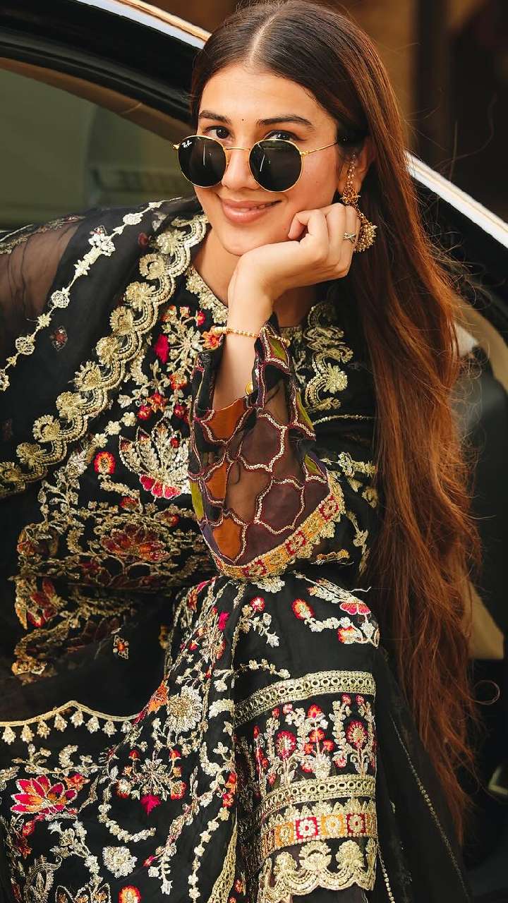 Pari Pandher's Beautiful Suit Sets For Haldi Function