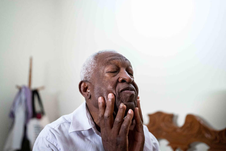 Signs and symptoms of stroke