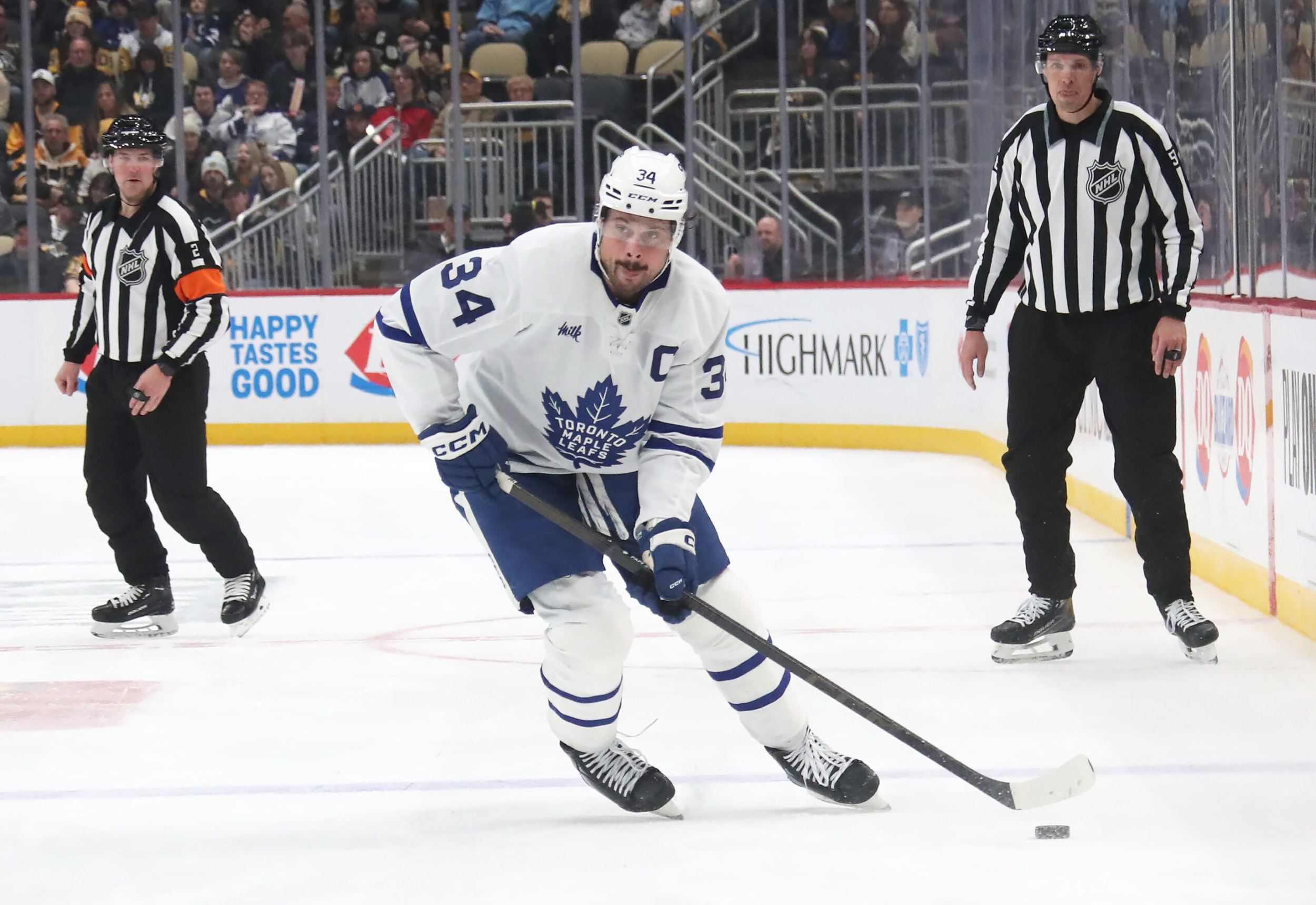 Auston Matthews ‘honoured’ to be in the same sentence as Darryl Sittler ...