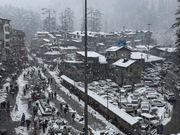 Mild snow in parts of Himachal, weather office predicts more precipitation