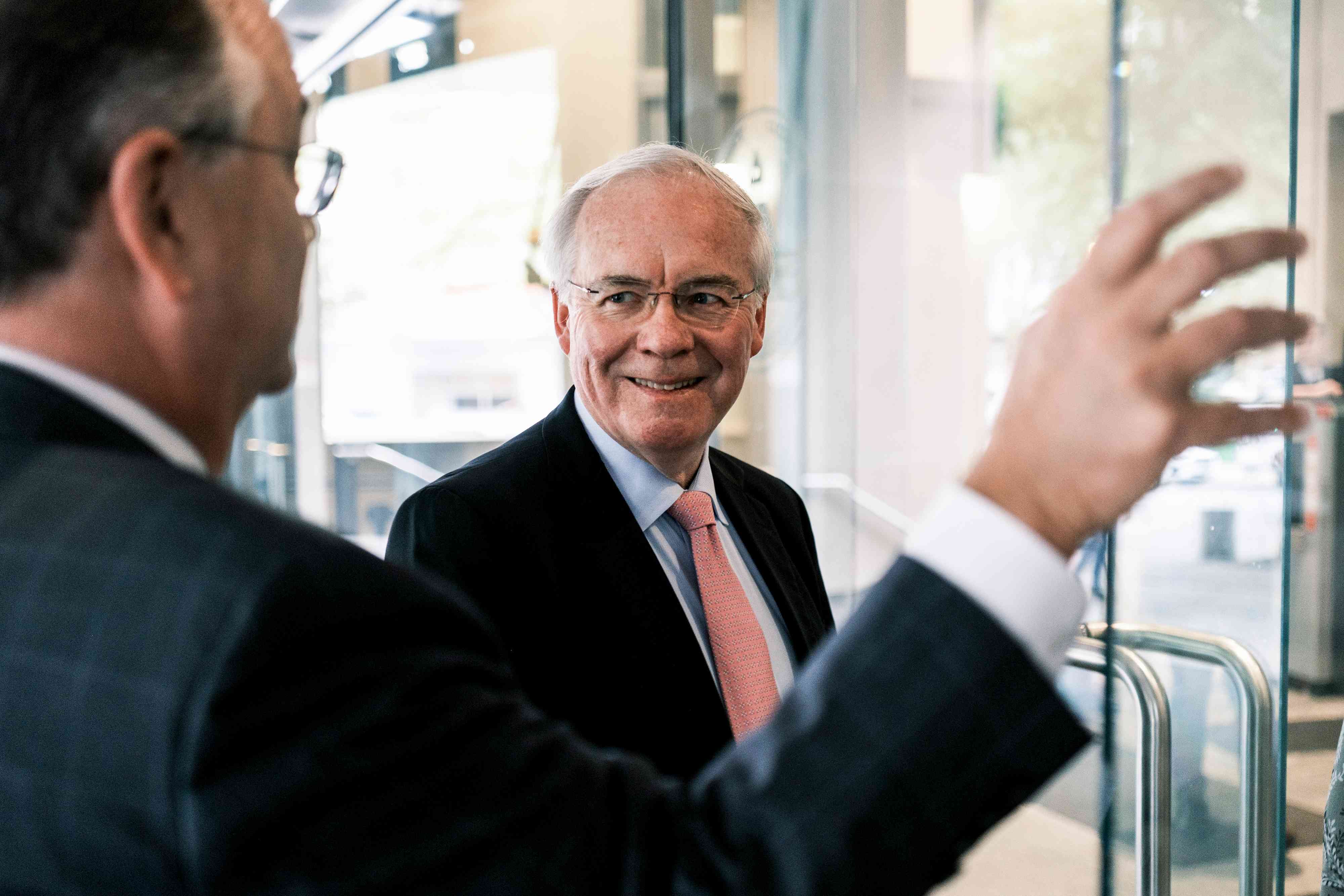 Kroger Stock Drops as CEO McMullen Resigns Following Conduct Probe