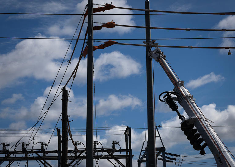 FPL replacing 200 wooden poles with concrete to help buttress Bay ...