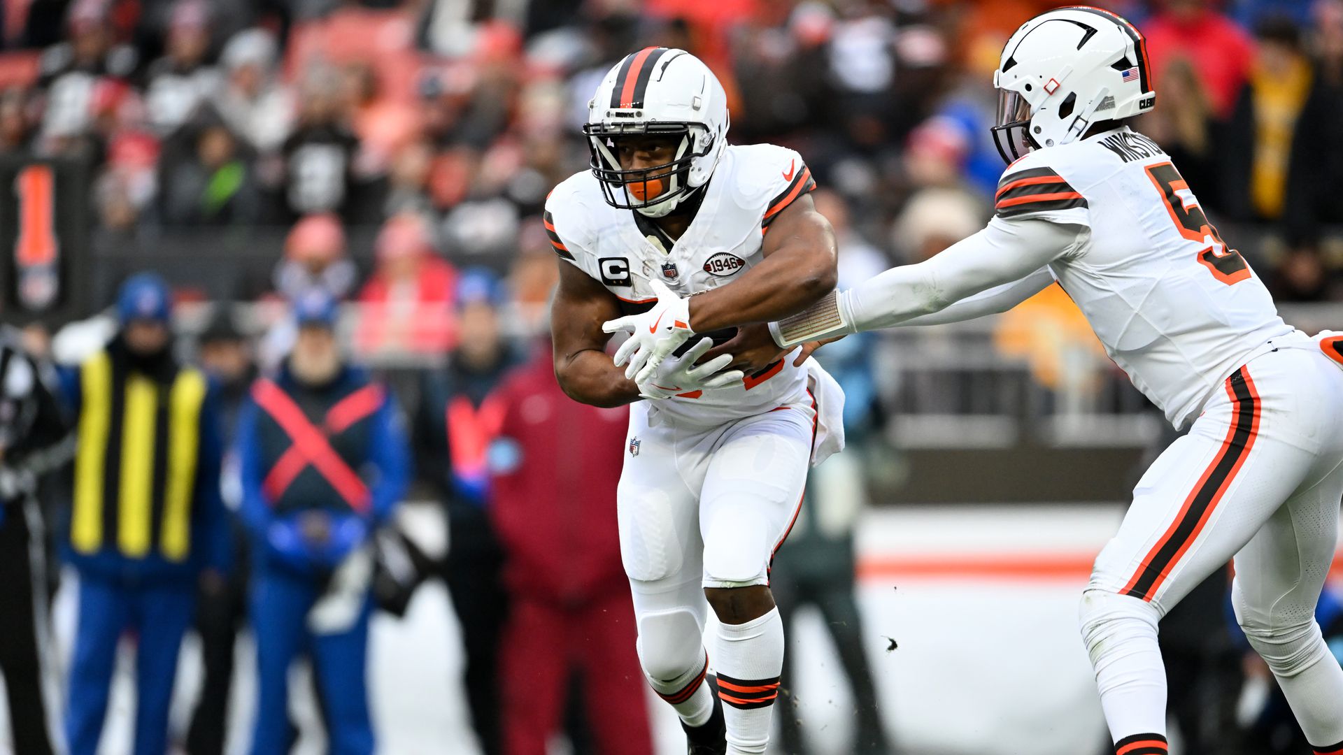 Should the Broncos target running back Nick Chubb in free agency?