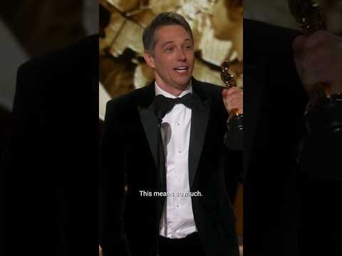 Get in movie lovers, we're going to the cinema. 🫡 #SeanBaker #Oscars #Anora