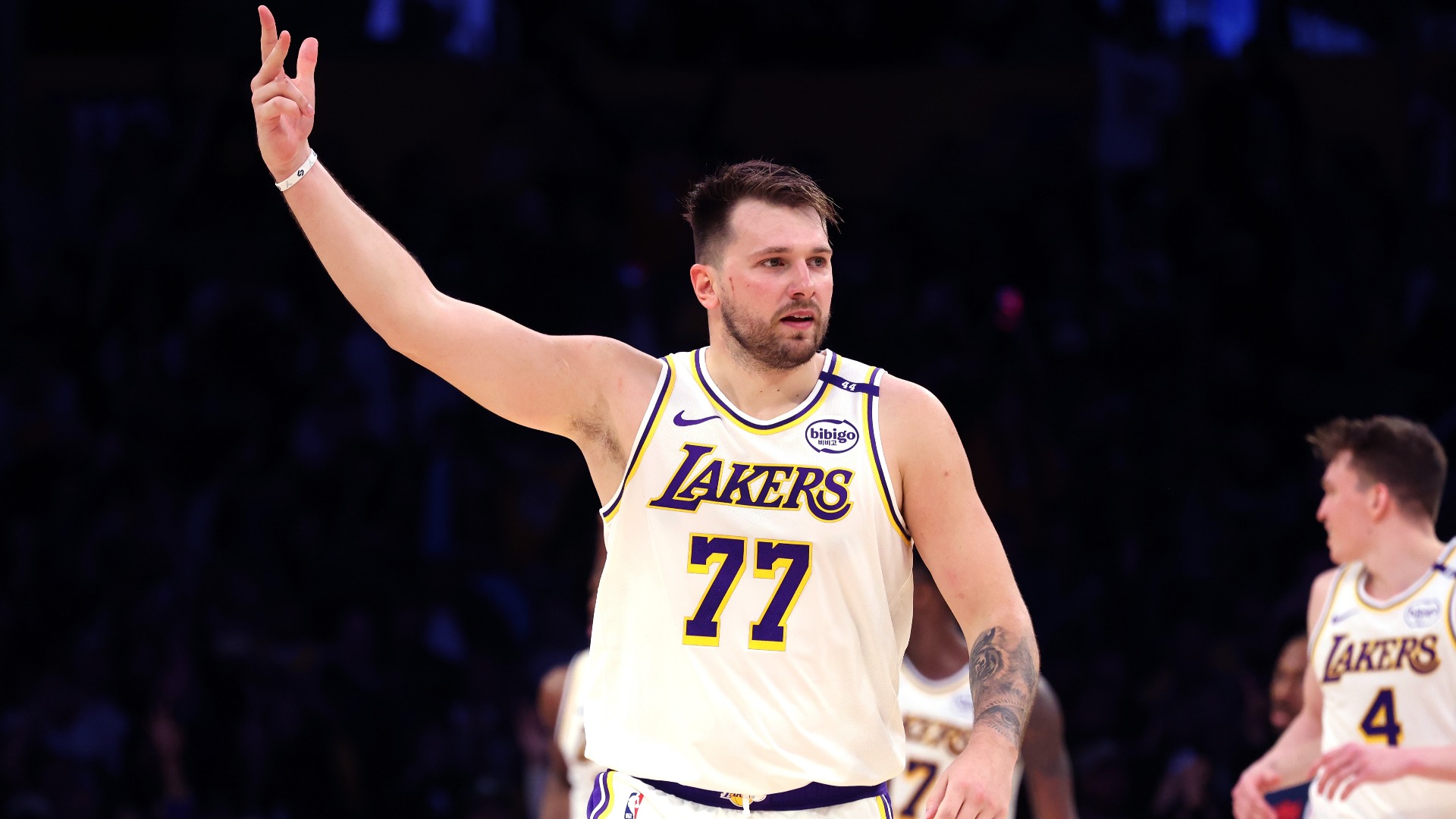 Lakers Secure Victory as Underdogs, Hit 6-Game Win Streak