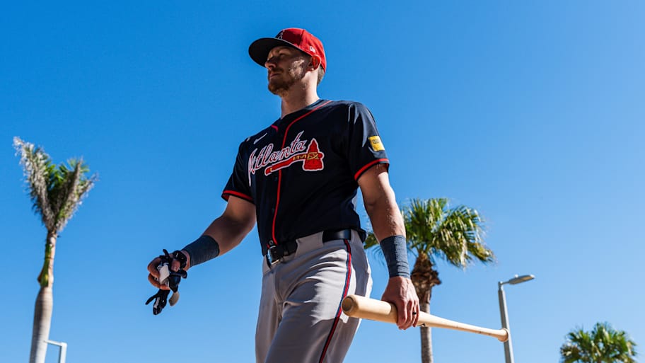 Sean Murphy injury puts Braves' controversial Travis d’Arnaud decision ...