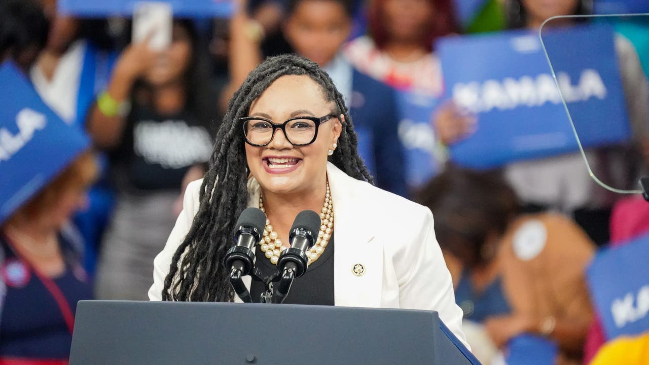 Rep. Nikema Williams holds press conference about 'attacks on federal ...