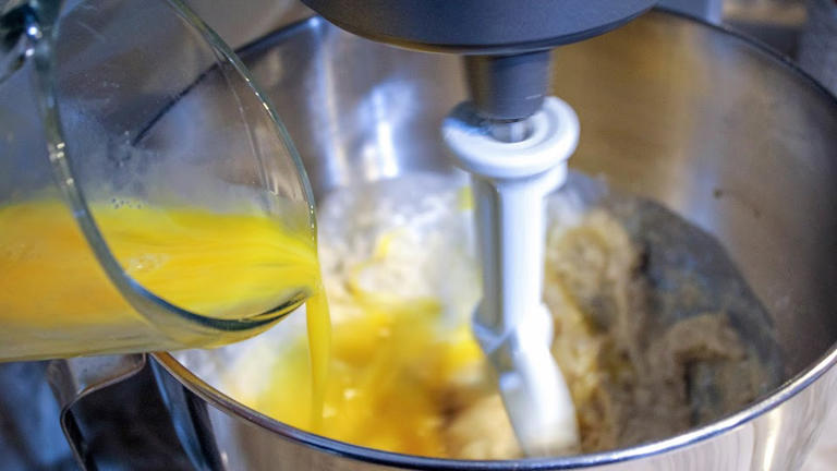 How (and Why) to Grow a Crevice Garden