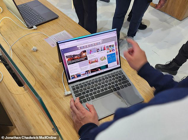 Lenovo laptop features a foldable screen that stretches out 18-INCHES