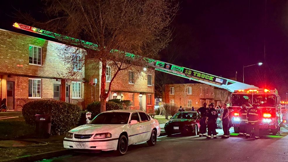 2 people injured in Northeast row house fire, officials say