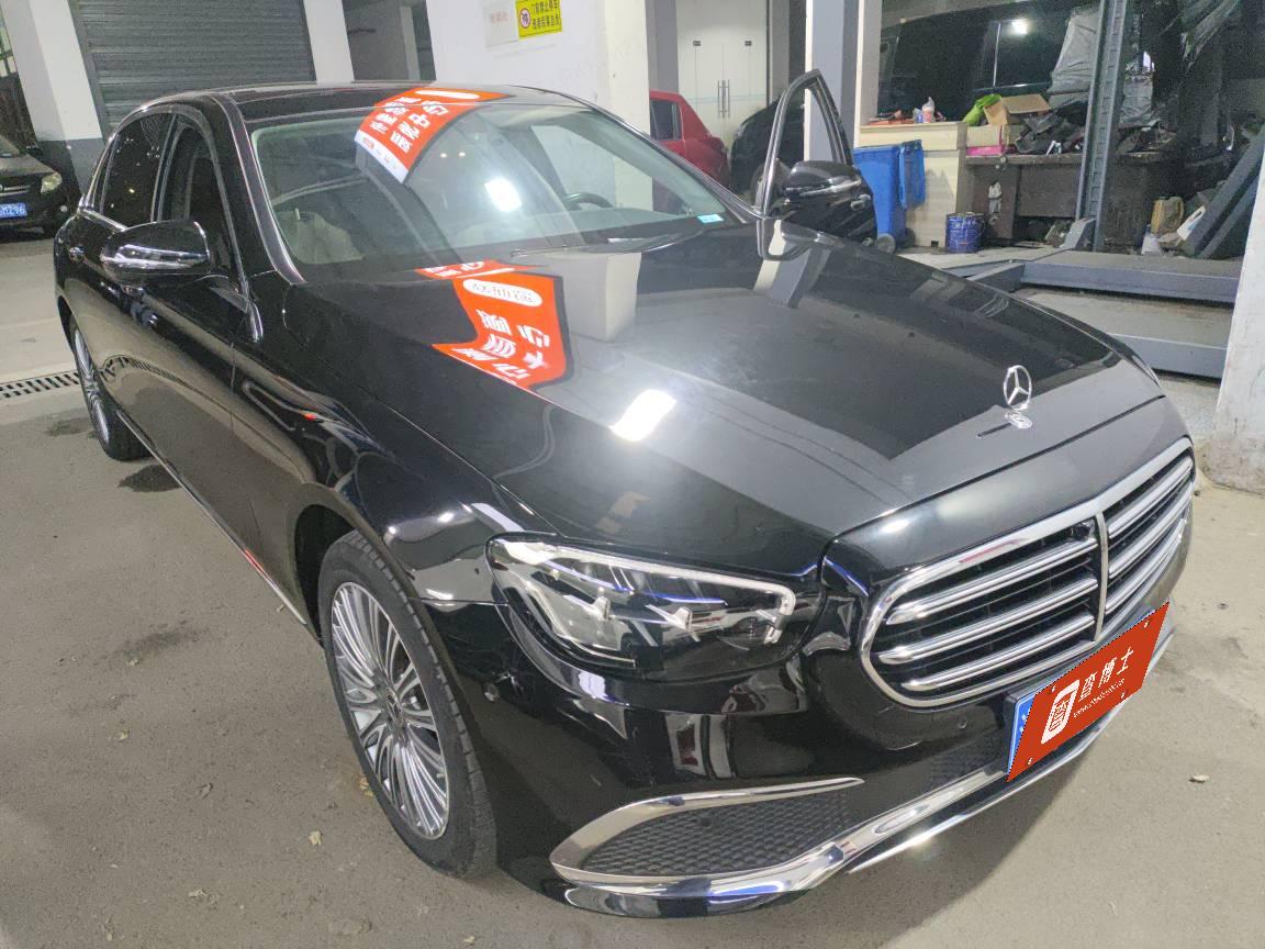 奔驰 奔驰E级 2022款 改款二 E 300 L 豪华型实拍图