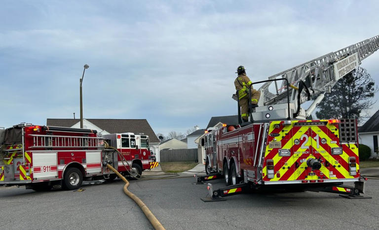 Family of four displaced in Virginia Beach house fire