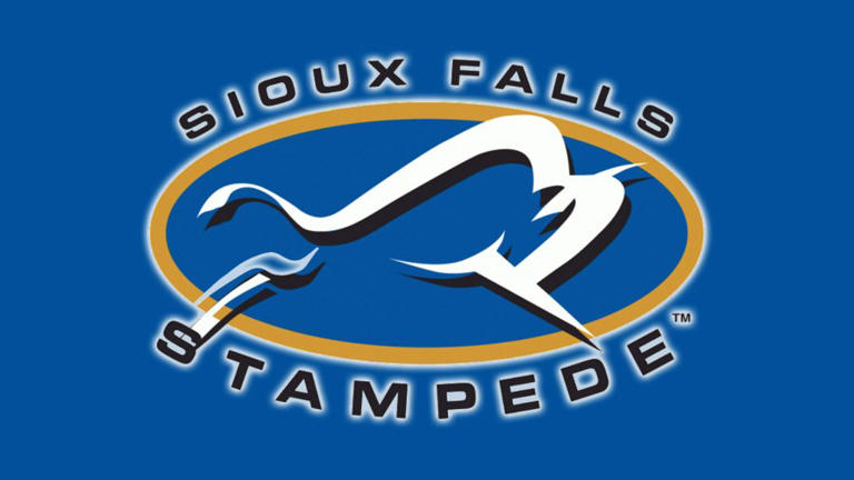 Stampede Complete Weekend Sweep with Sunday Victory